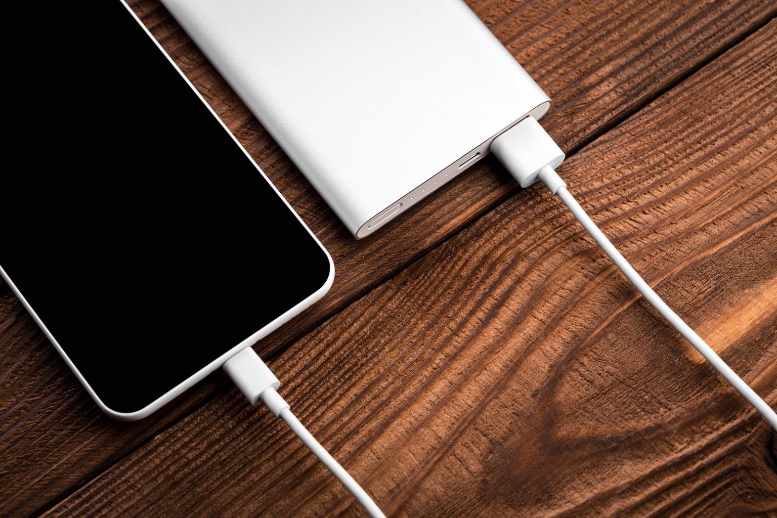 Los mejores cargadores portátiles para tu celular - Bidcom News