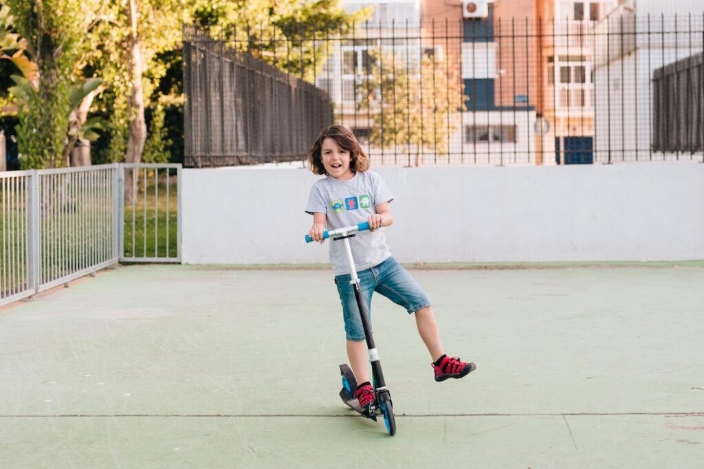 Los 3 mejores monopatines para niños y cómo elegir el adecuado - Bidcom ...